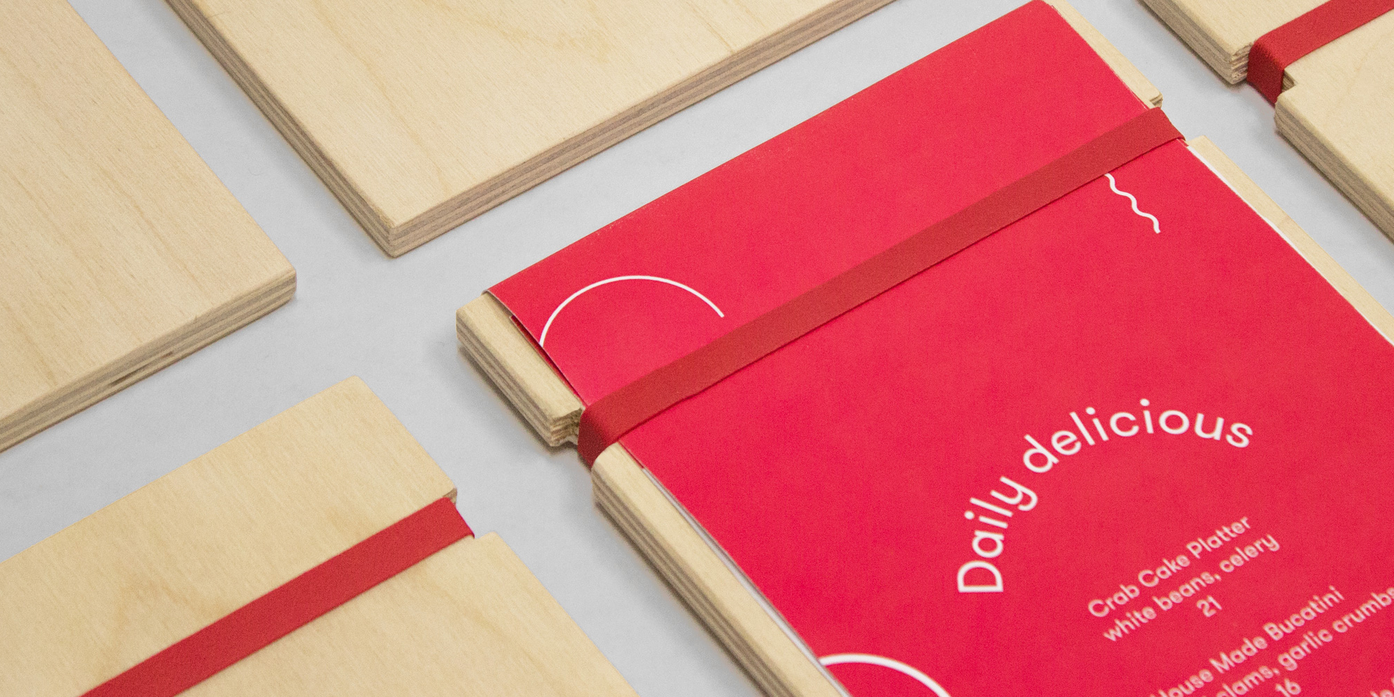 Wooden menu holders for restaurants and more - PlungTools.com